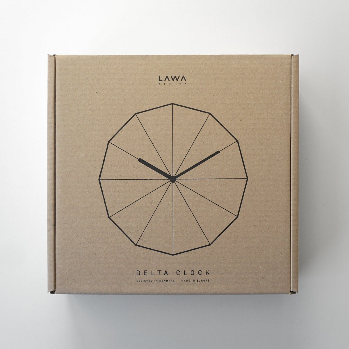 Delta Clock Oak – LAWA DESIGN